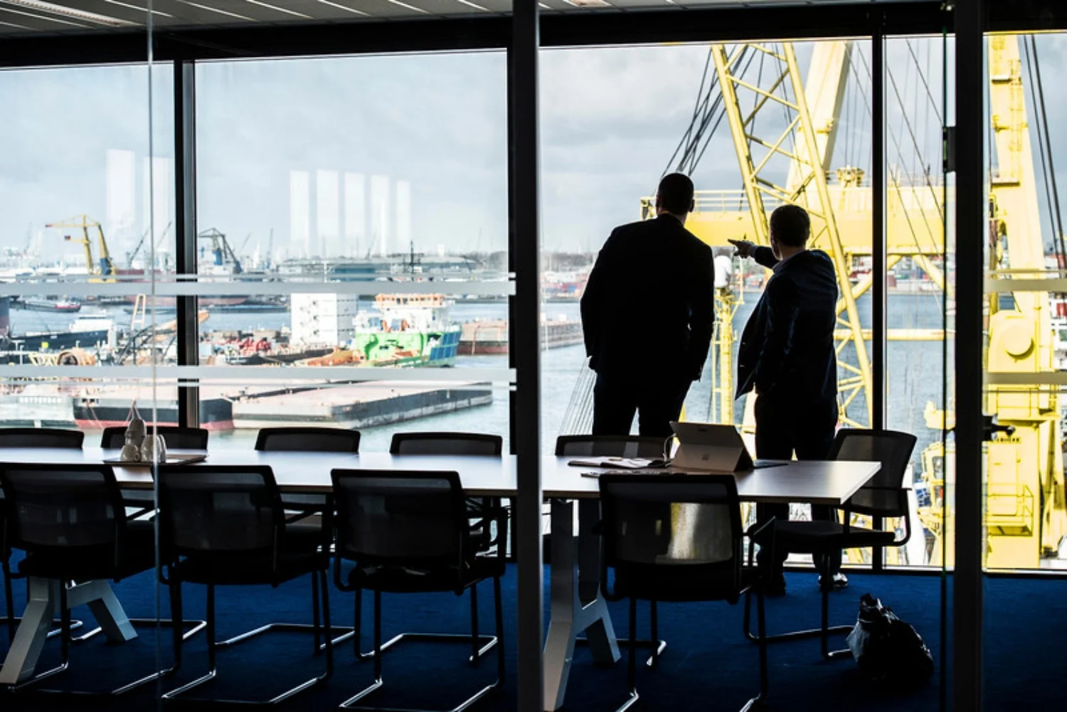 Worldwide freight made simple.